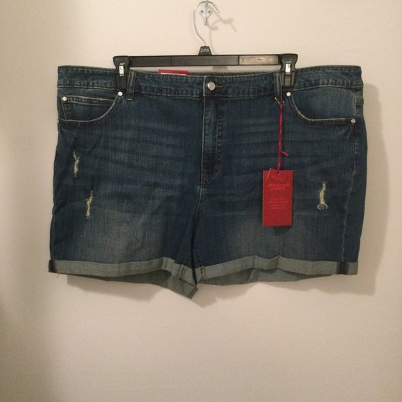 Jennifer Lopez | Shorts | Jennifer Lopez Size 24w Womens Mis Rise Jlo ...